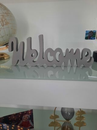 Scritta welcome grigia