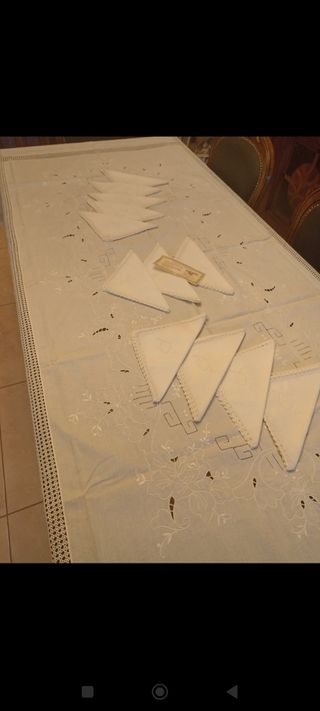 tovaglia vintage ricamata a mano da 12 + tovagliol