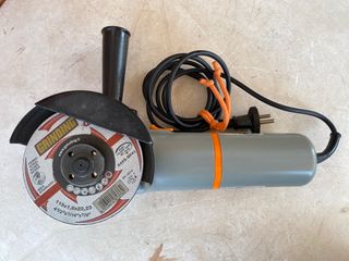 Smerigliatrice angolare WS 125-800 compatta