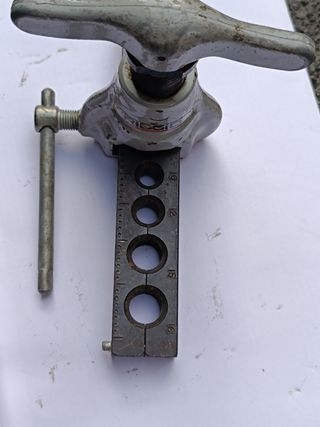 cartellatrice - flangiatrice rigid