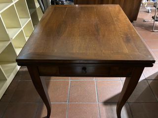 Tavolo allungabile in legno massiccio