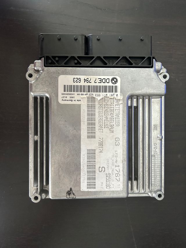 Ecu centralita DME bmw de segunda mano por 55 EUR en Madrid en WALLAPOP