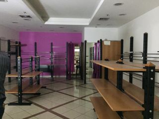 Arredamento Completo Negozio Non Alimentare 70 mq