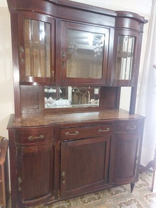 Mobile vetrina del 900