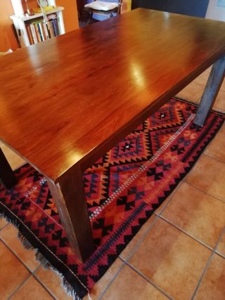 Tavolo legno scuro come nuovo