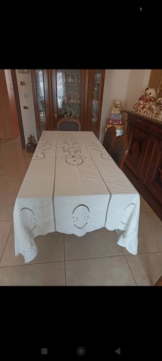 bellissima tovaglia vintage lino ricamata a mano