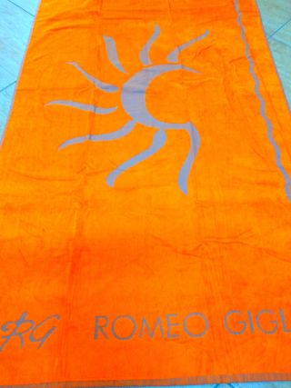 Telo Mare Spugna e Ciniglia.  misura 90 x 165