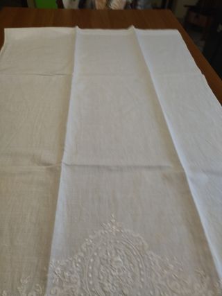 asciugamano bianco in cotone con decoro di fiori r