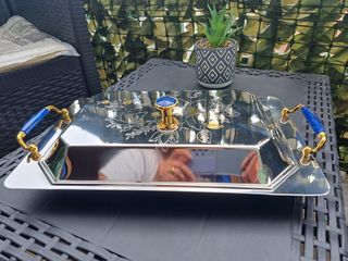 Vassoi inox rifiniti in oro 24k