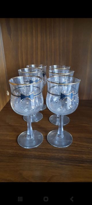 calici con decorazioni