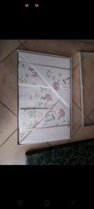 lenzuola ricamate con federe