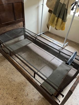 Letto singolo completo in ciliegio