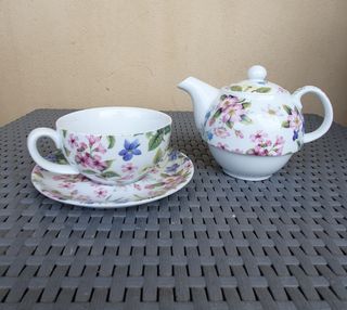 Tazza da tè +Teiera.La Via del Tè Firenze