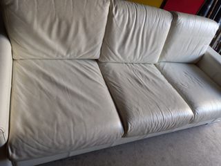 Divano bianco in pelle