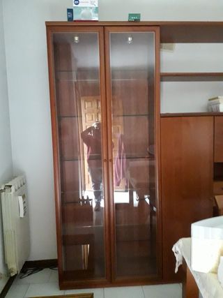 parete  soggiorno in legno  e mobile  porta  tv