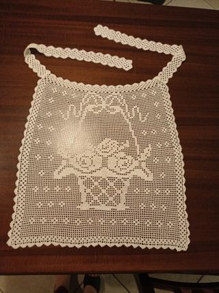 Grembiule da cucina all'uncinetto