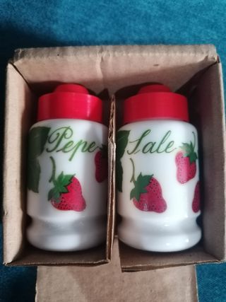 Vasetti sale e pepe decorati