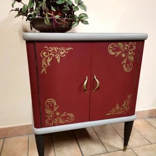 bellissimo mobiletto ingresso, comodino...