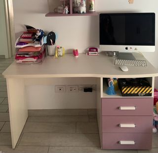 Scrivania in perfette condizioni