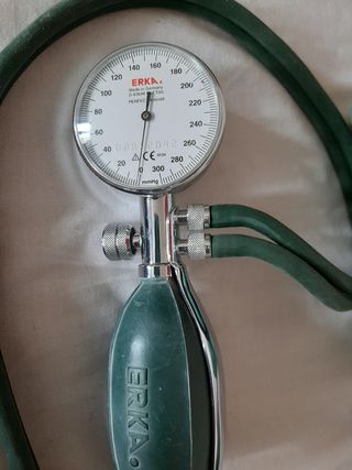 Sfigmomanometro professionale per pressione Erka