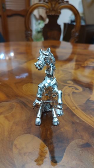 Cavallo rampante laminato in argento