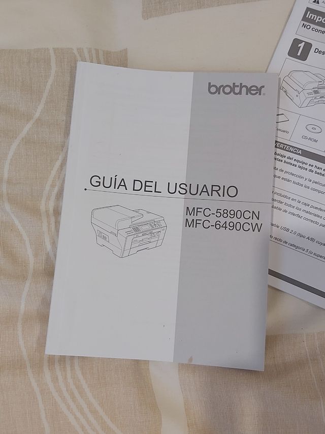 Impresora Brother MFC-5890 Manual y CD instalación de segunda mano por 5 EUR en Valencia en WALLAPOP