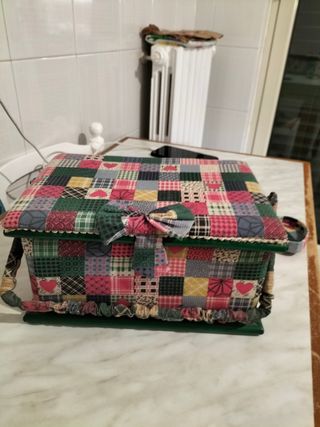 graziosissima scatola portalavoro