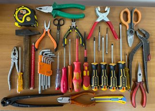 Set Utensili per Lavoro cacciaviti pinze
