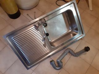 LAVANDINO IN ACCIAIO INOX