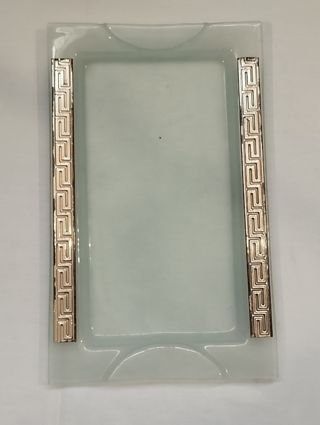 Vassoio in vetro satinato. Pari al nuovo.