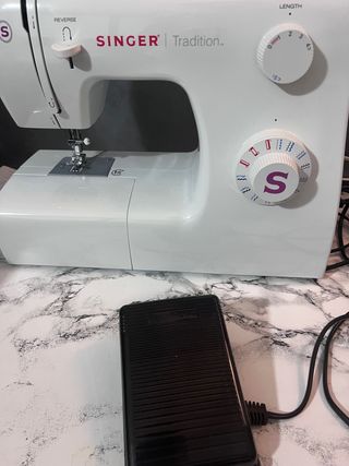 Macchina da Cucire SINGER TRADITION 2263