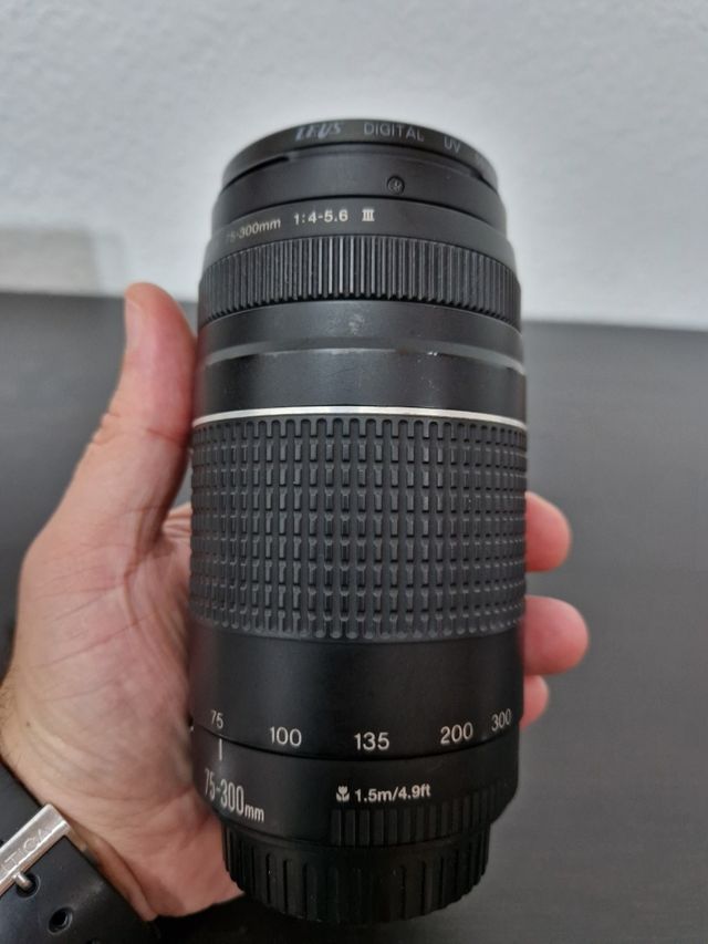 Objetivo Canon EF 75-300 mm f\/4-5,6 III de segunda mano por 120 EUR en ...