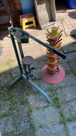 tappatrice a leva e scolabottiglie