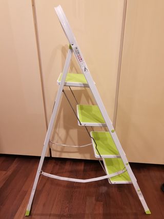 SCALA 4 GRADINI