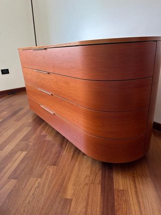 Cassettiera in legno