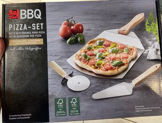 Pizza set.