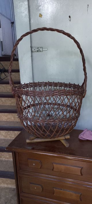 grande cesta con manico fatta a mano euro 10