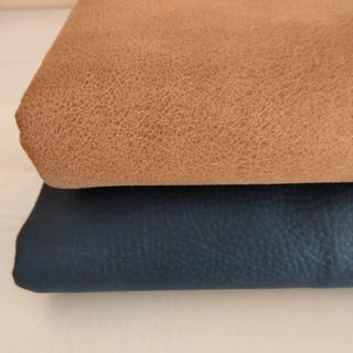 Lotto 2 tessuti effetto pelle