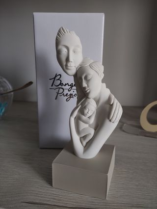 soprammobile in gesso "famiglia "