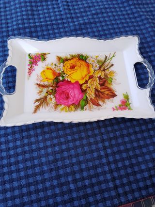 bellissimo vassoio vintage in plastica
