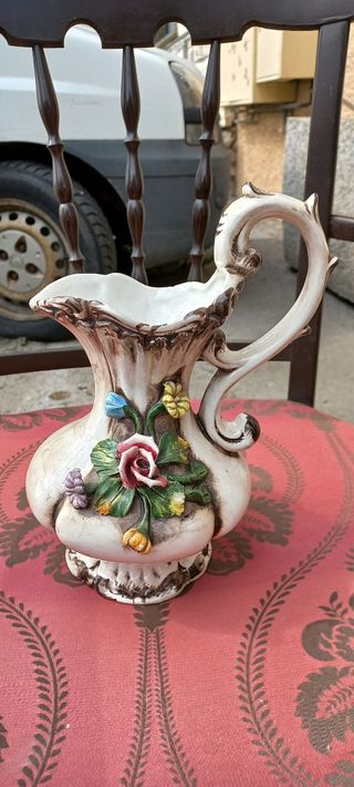 bellissima caraffa in ceramica di Bassano euro 15