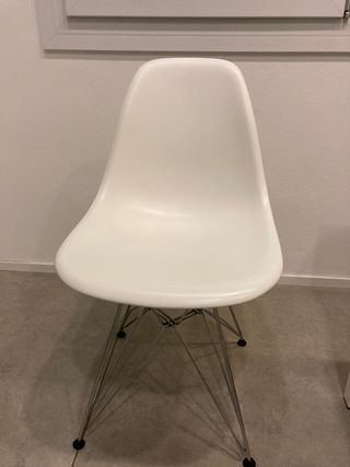 Sedie Vitra Eames bianche