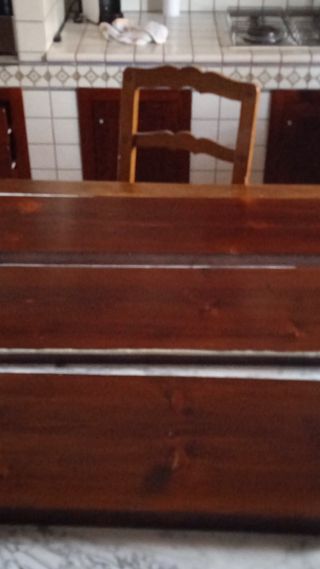 tre mensole in legno massello di ottima qualità