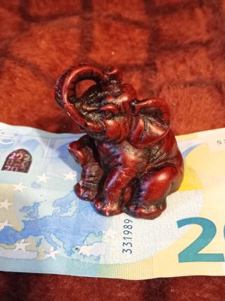 elefante in resina banconota non inclusa