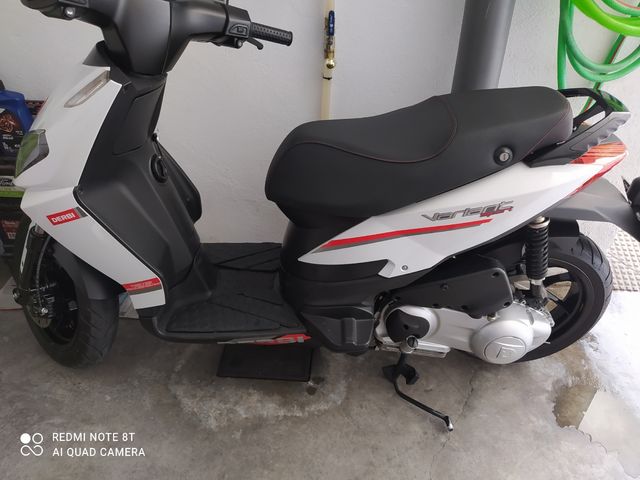derbi variant 125 de segunda mano por 1 EUR en Cenes de la Vega en WALLAPOP