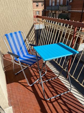 Sedia e tavolo pieghevole da spiaggia