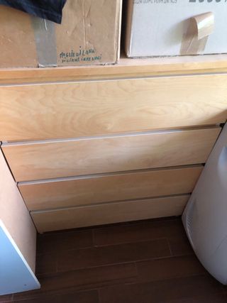 Cassettiera e comodini Malm IKEA