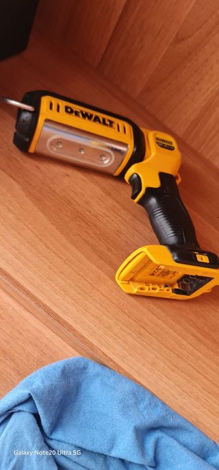 Dewalt led