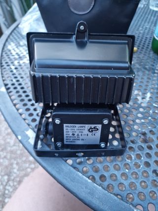 Vendo Lampada alogena per esterno