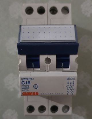 magnetotermico tripolare GEWISS GW90267 C16